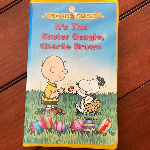 Peanuts | Other | Peanuts Classic Its The Easter Beagle Charlie Brown ...